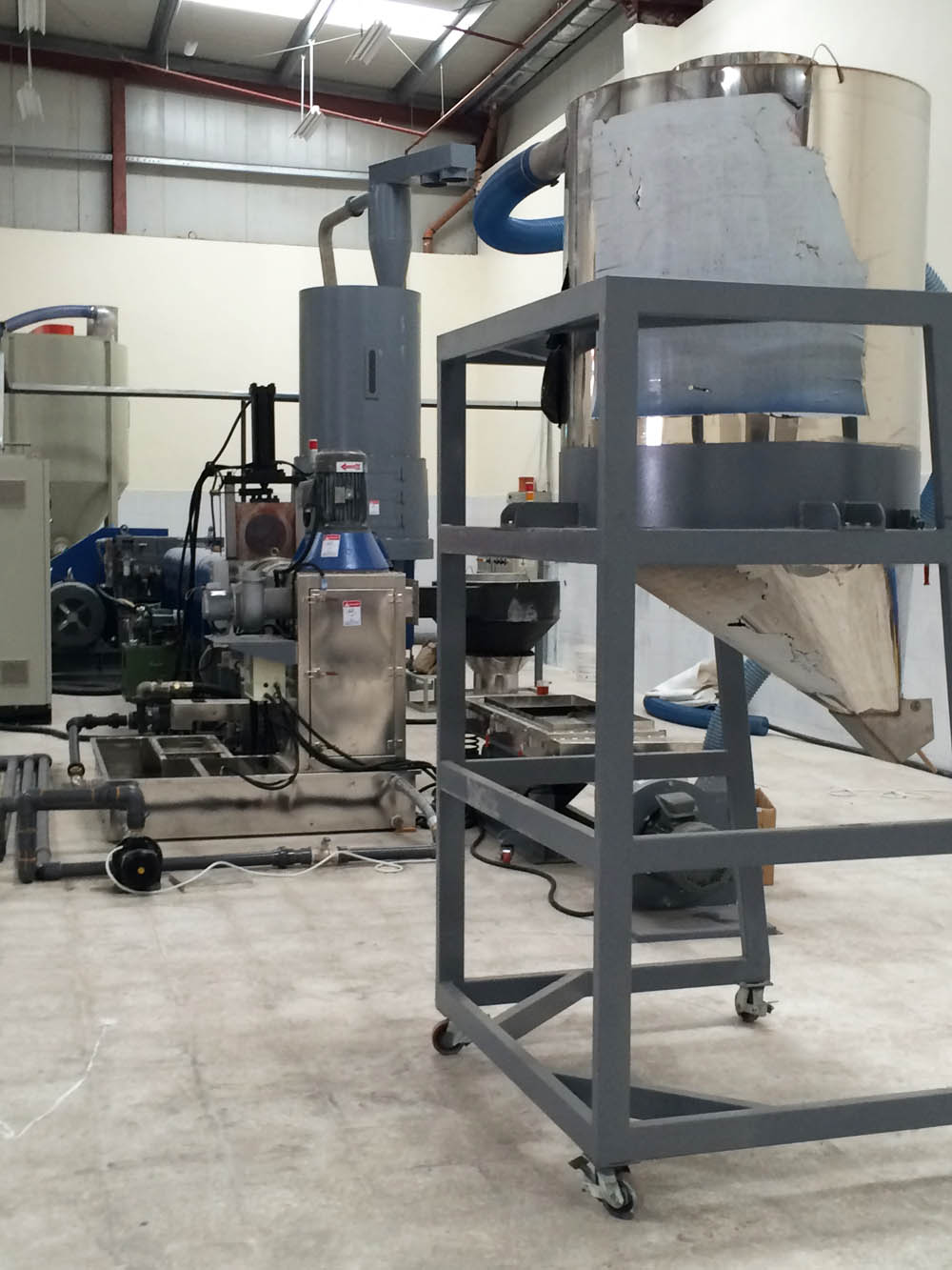 Customer in Jordan Installed Side Entrance Feeding Single Stage Die ...